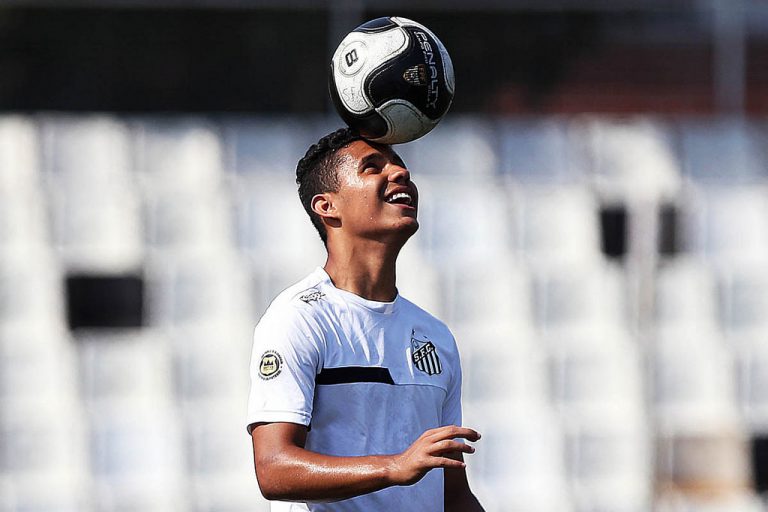 Report: Lazio sign André Anderson from Santos, will be sent to ...