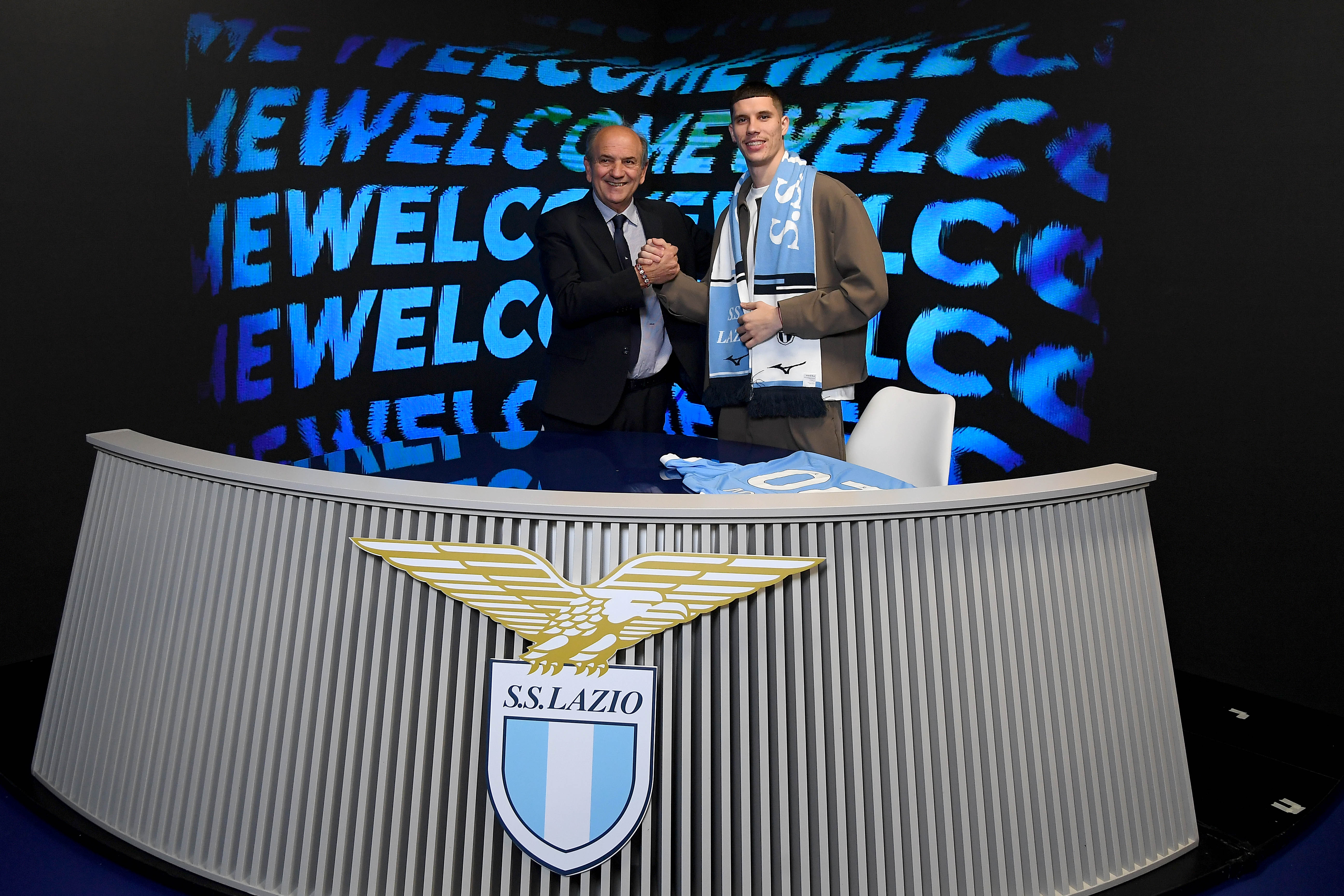 Official: RB Salzburg Striker Petar Ratkov Completes Lazio Move